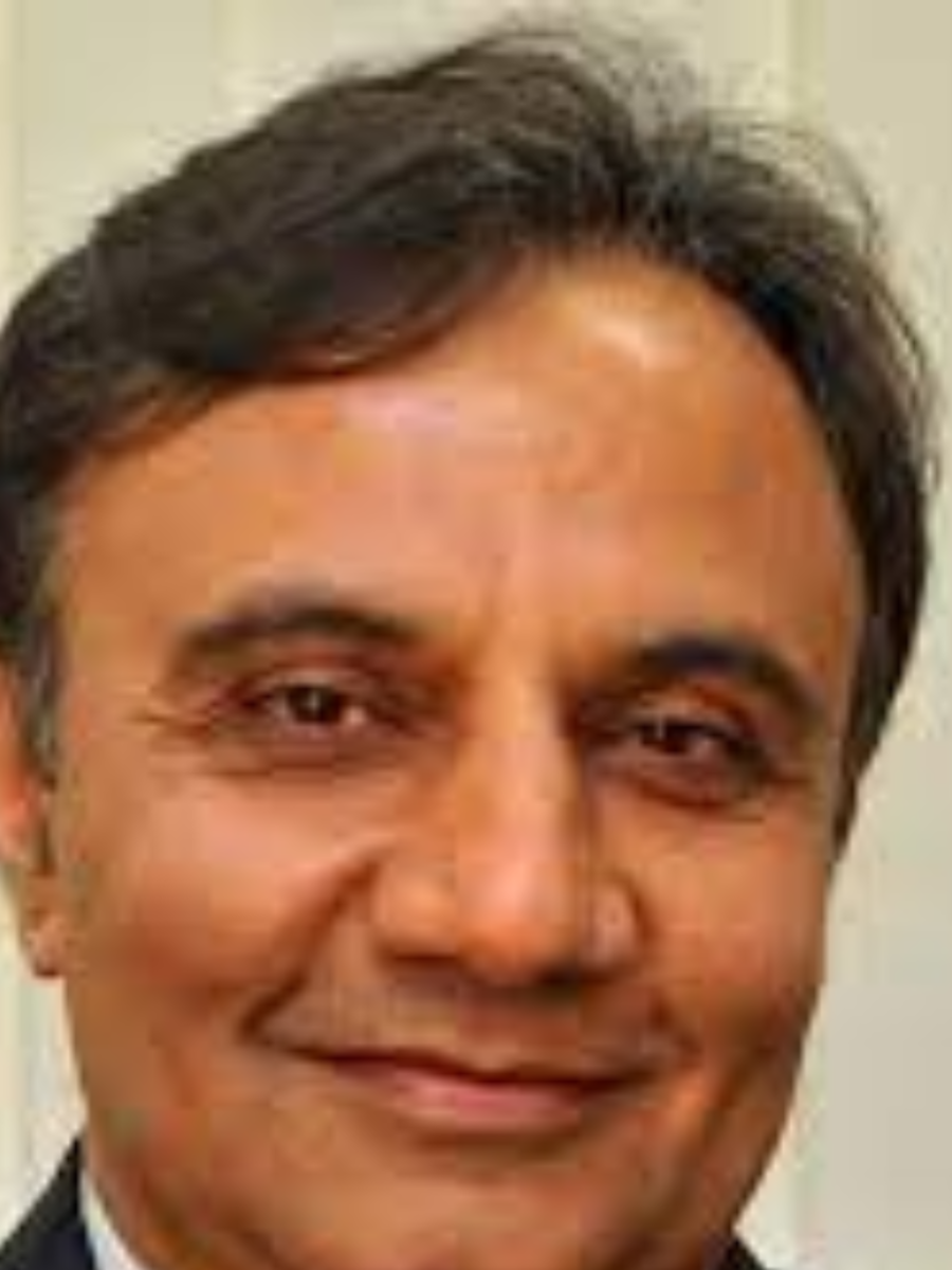 ICICI Bank MD & CEO Sandeep Bakhshi Education Qualification | Times Now