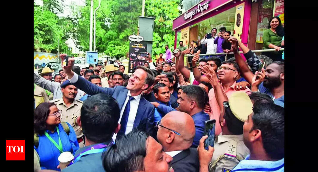 With cycle & chai, Dutch PM Mark Rutte charms Bengaluru | Bengaluru ...