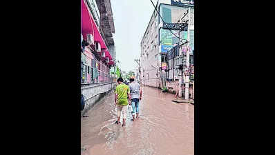 Waterlogging: Zirakpur Under Water After Brief Spell Of Rain ...