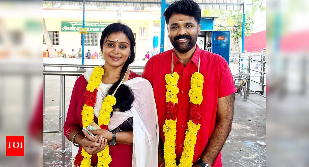 Metti Oli actress Latha Rao enjoys a devotional trip with her husband ...