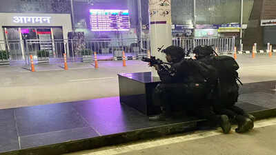 NSG carries out counter terrorist contingency mock drill at Lucknow ...