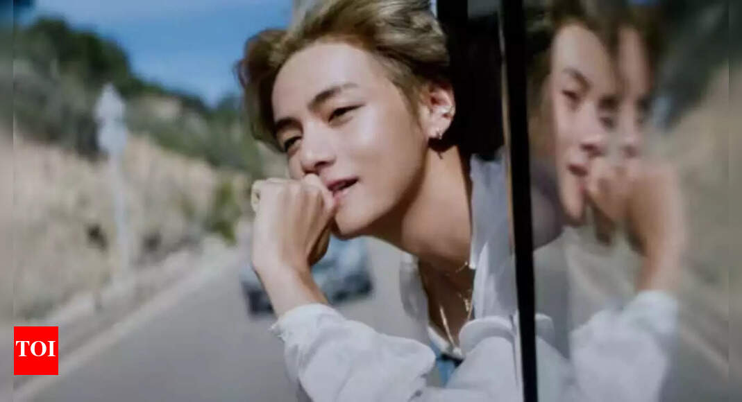 BTS' V wins second music show trophy for Slow Dancing | K-pop Movie ...