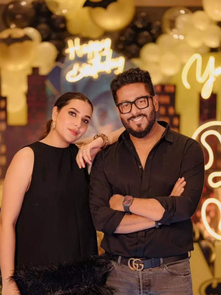 Adorable pictures of Tolly couple Raj Chakraborty-Subhashree | Times of ...