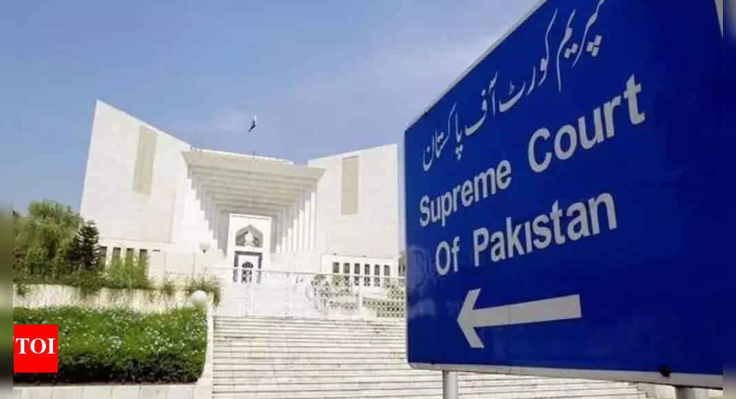 Isa: Pakistan: Qazi Faez Isa sworn in as new Chief Justice - Times of India