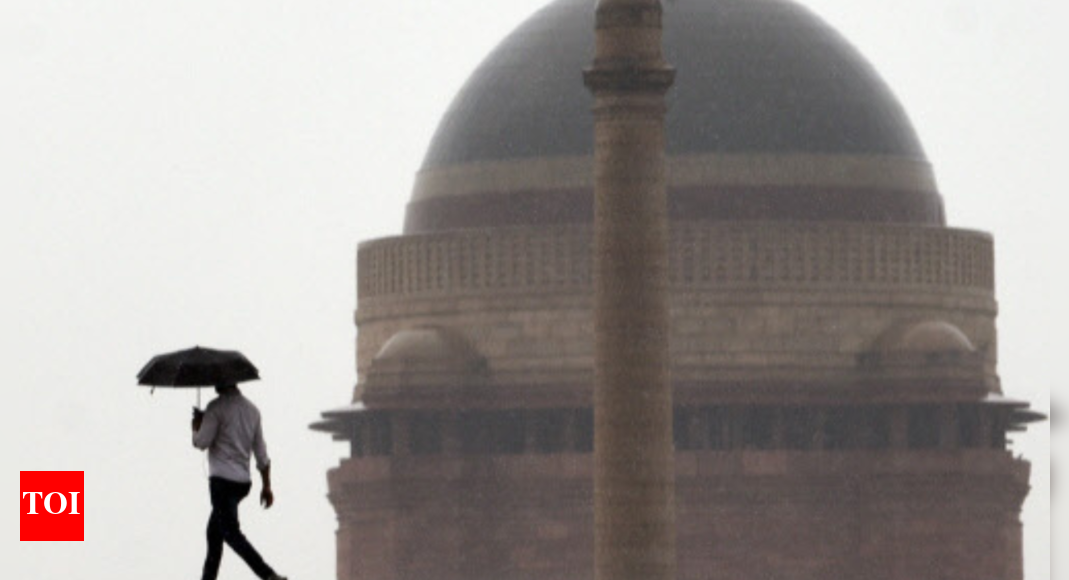 Delhi records maximum temperature of 33.1 degrees C; humid weather ...
