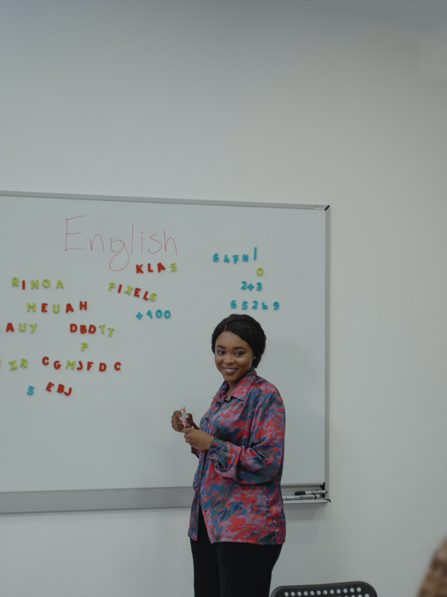 10 Familiar English Words Adopted from Different Languages | Zoom TV