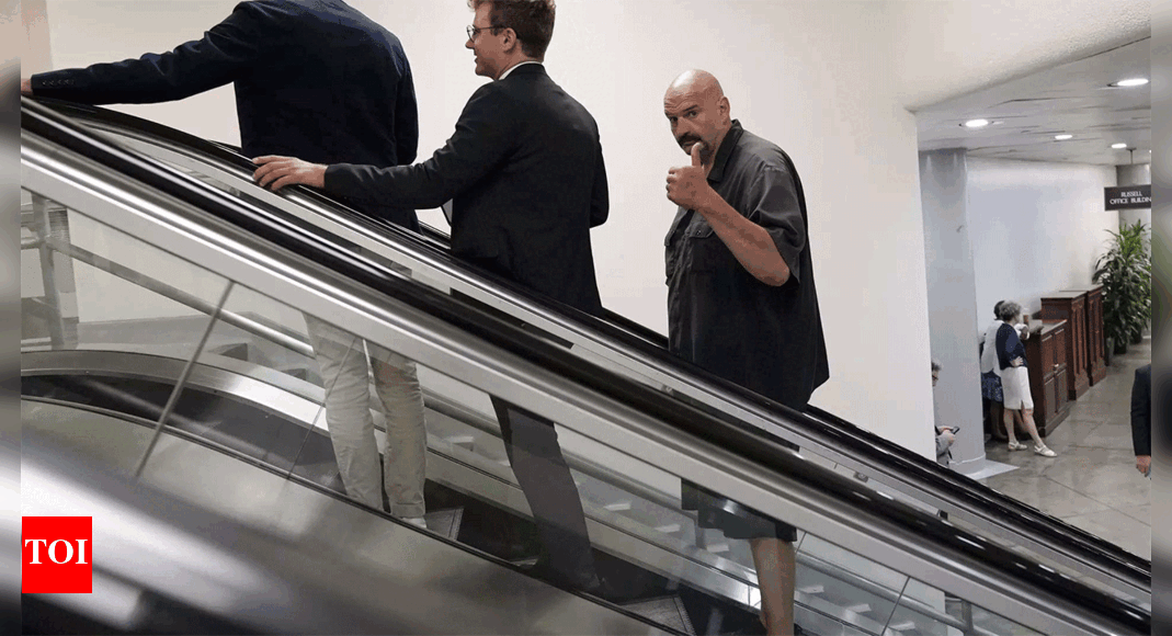 Lawmakers Dress Code: Lawmakers ditch suits for athleisure as US Senate ...