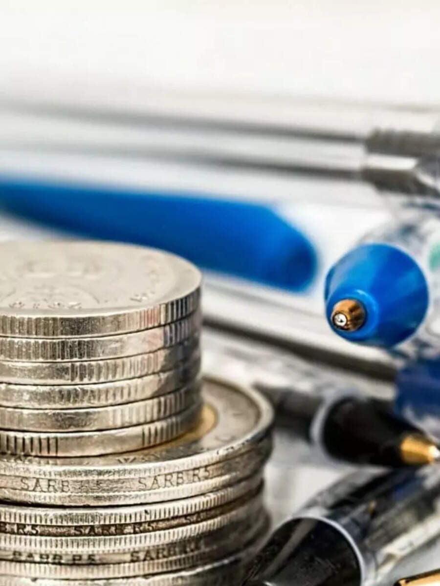 Index funds, productive assets are some of Buffett's top investment ...