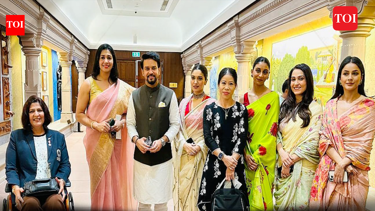 Actors, athletes visit new Parliament building