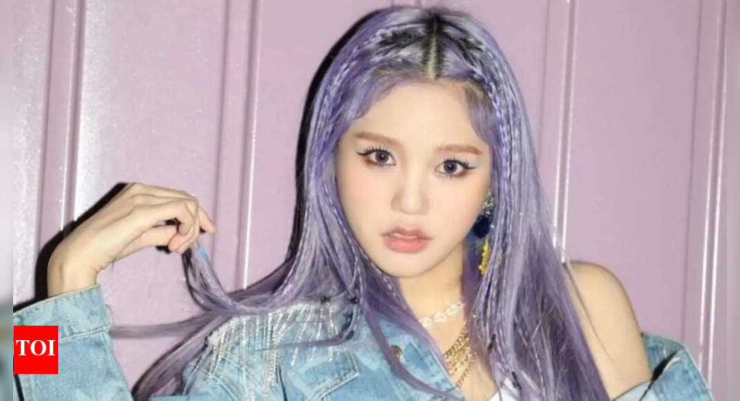 Oh My Girl member Mimi Coolly confirms she has got lip fillers, opens ...