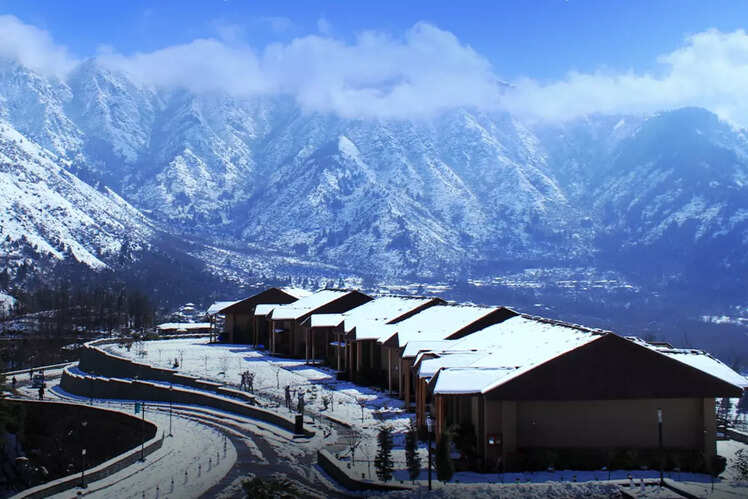 These hotels in Kashmir have the best views! | Times of India Travel