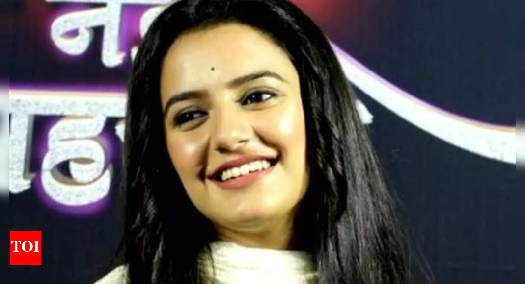 Playing 'Neerja' made me more empathetic: Aastha Sharma - Times of India