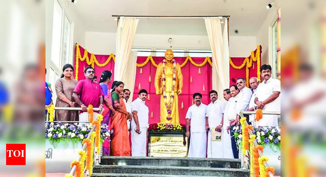 Tamil Language: Cm Unveils Writer ‘silampoli’ Chellappan’s Statue ...