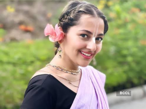 Devika Mehta's Instagram, Twitter & Facebook on IDCrawl