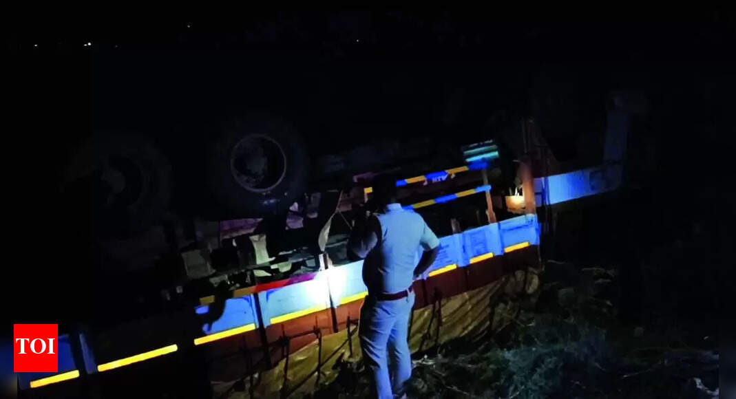 Overturns: Truck Carrying Alcohol Overturns, Locals Have A Party Till ...