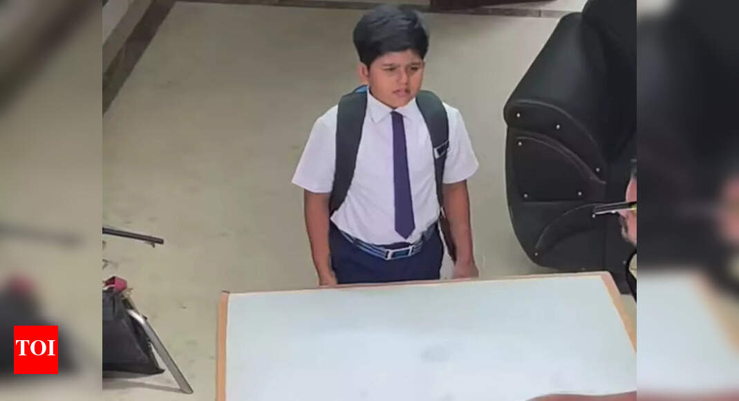 TV actor Rowan Pappu shares BTS video from Anbe Vaa's set; watch ...