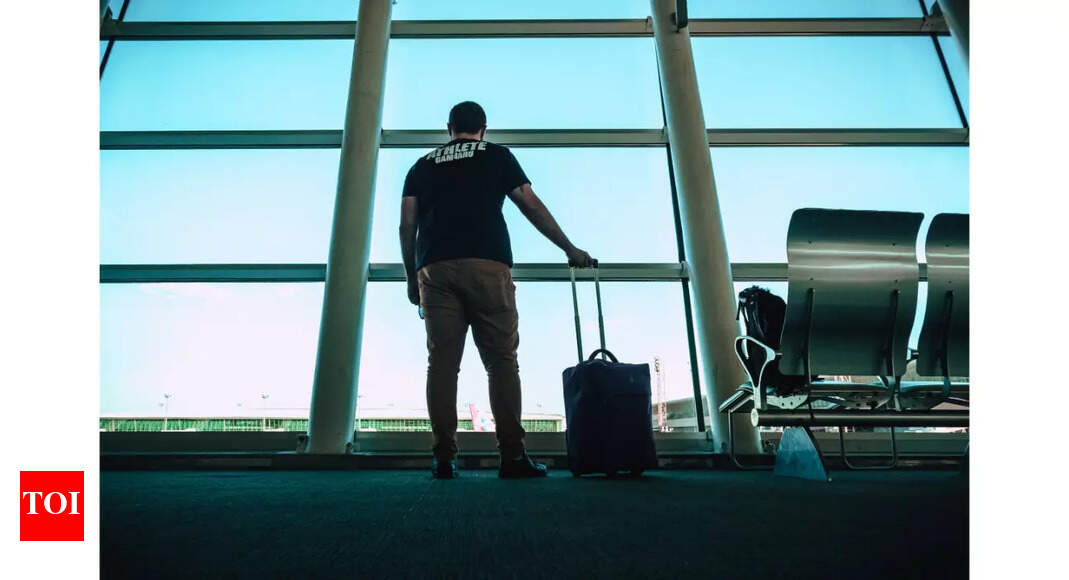 Man left his wife at the airport and boarded a flight, here's why ...