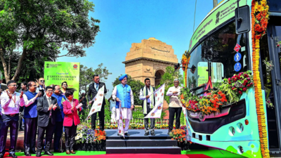 Hydrogen-run buses go on trial on Delhi roads | Delhi News - Times of India