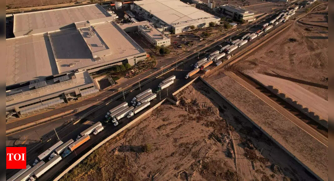 Us Border: Mexican goods worth $1 billion stuck at US border amid ...