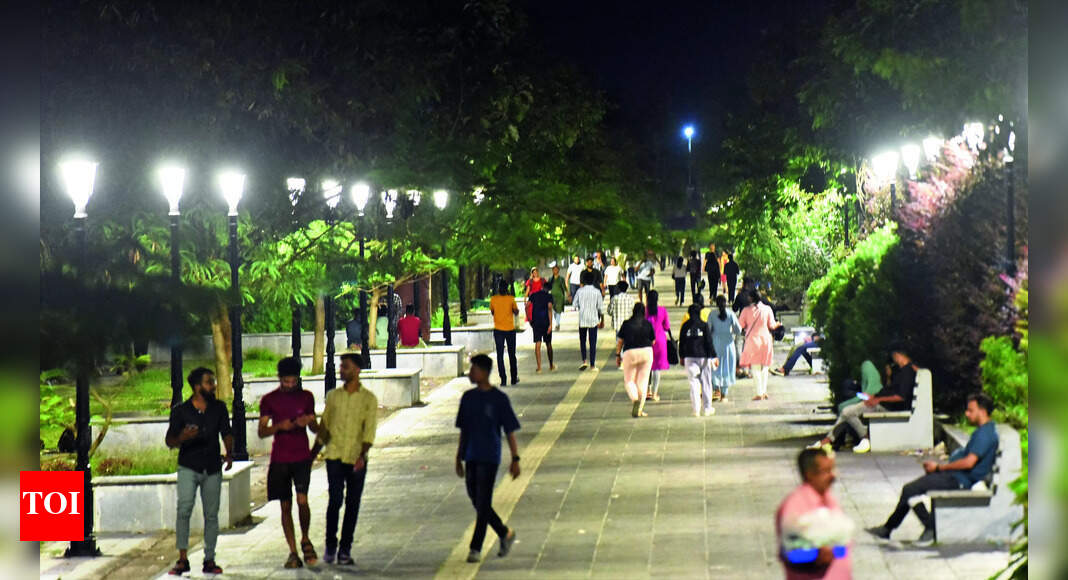 Night Curb: Corp’s Night Curb Move Falls Flat | Kochi News - Times of India