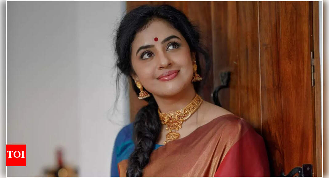 Methil Devika talks about signing ‘Katha Innuvare’ | Malayalam Movie News - Times of India