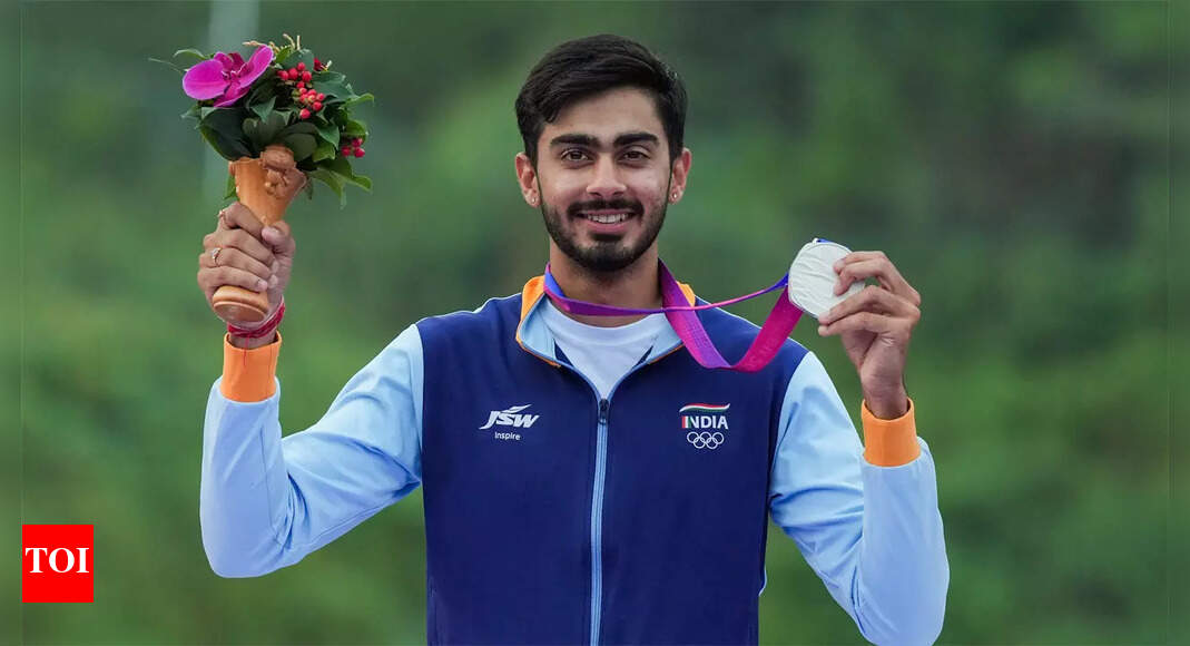 Asian Games: Naruka wins silver, Abdullah, 60, shoots gold in men’s ...