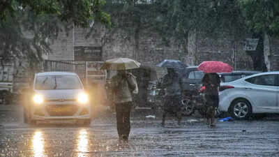 Delhi Weather News: Monsoon rains in Delhi all set to take leave ...