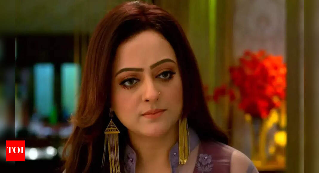 Jagaddhatri update: Koushiki gives a befitting reply to Subhadra-Simantini - Times of India