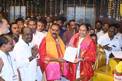 AJ Sekhar Reddy sworn in as Tirumala trust's LAC president for Tamil ...
