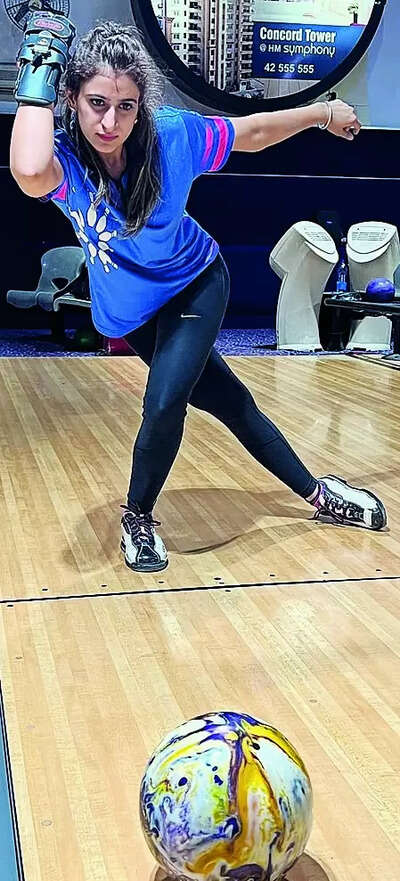 Tenpin Bowling: Anukriti Hits The Front | Bengaluru News - Times of India