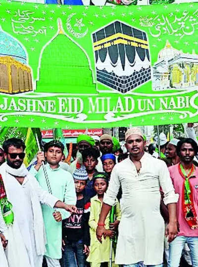 Celebrate: Faithful Celebrate Milad-un-nabi With Pomp And Fervour In Jsr | Ranchi News - Times ...