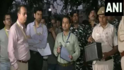 Roshanara Club in Delhi sealed by DDA: Official | Delhi News - Times of ...