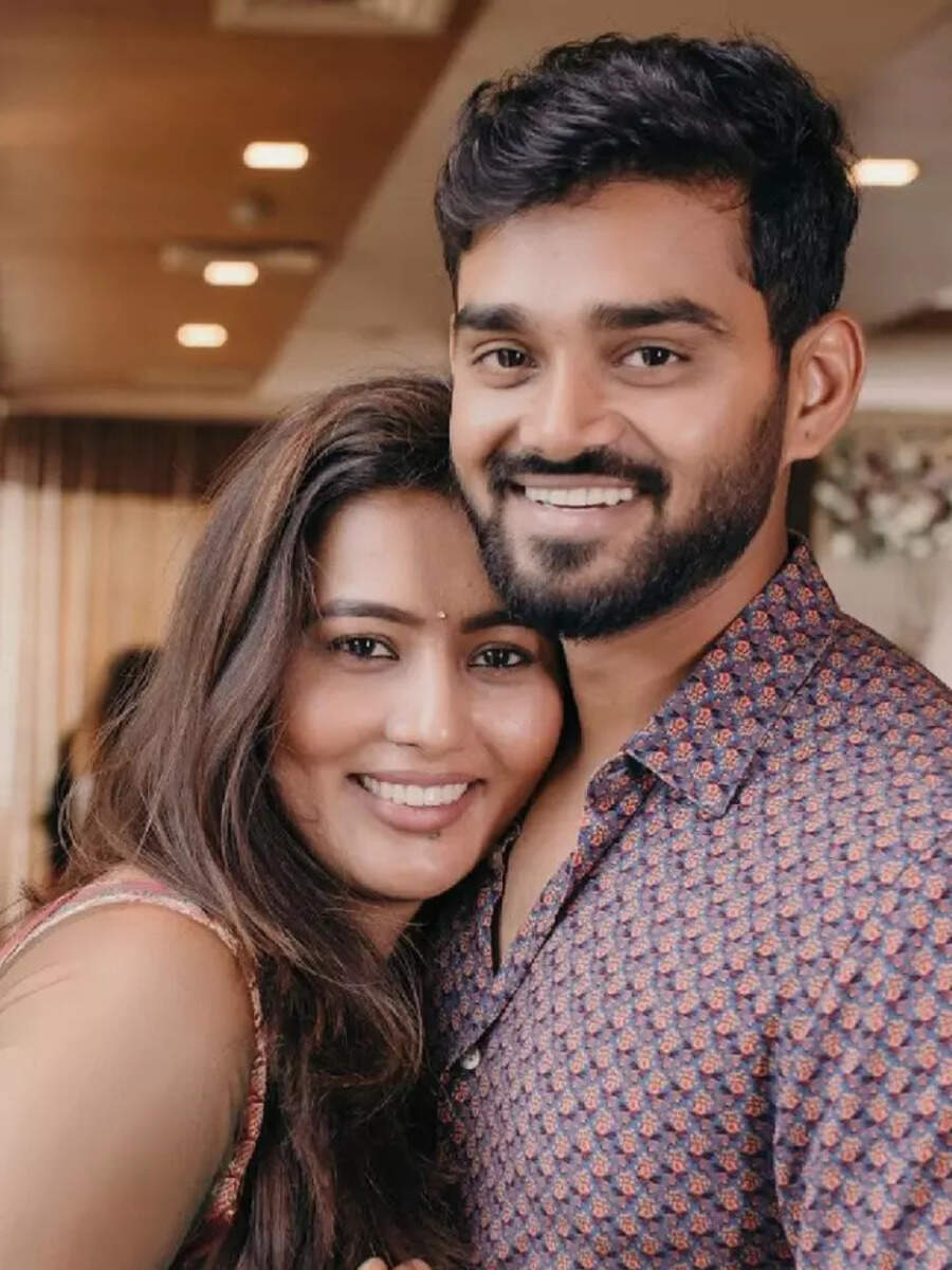 Celebrity couple Neha Gowda and Chandan's heartwarming moments | Times of India