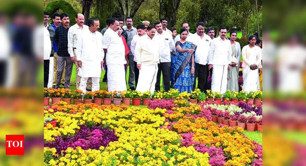 Tamil Nadu: In Full Bloom, Ooty Botanical Garden Hosts Yet Another ...