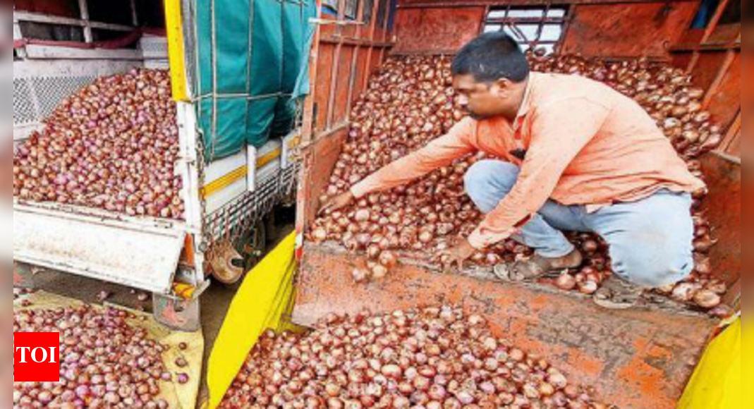 Maharashtra: Centre rejects onion traders' demand for export duty slash | Nashik News - Times of ...