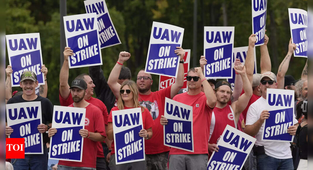 Auto Strike: US auto strike expands with 7,000 more workers joining ...