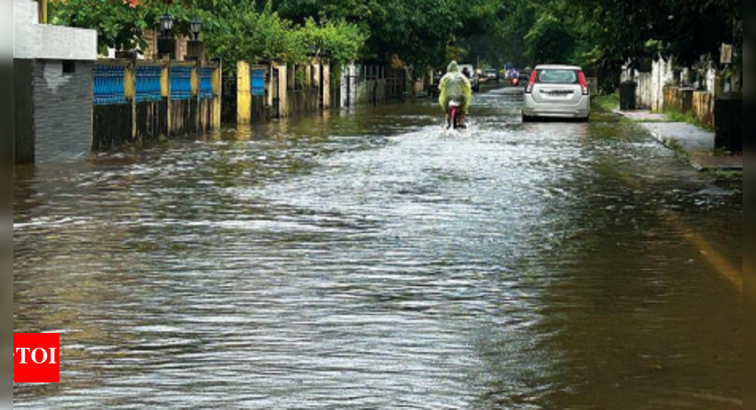 Goa rains: Alerts pour over weekend, orange warning for today | Goa ...