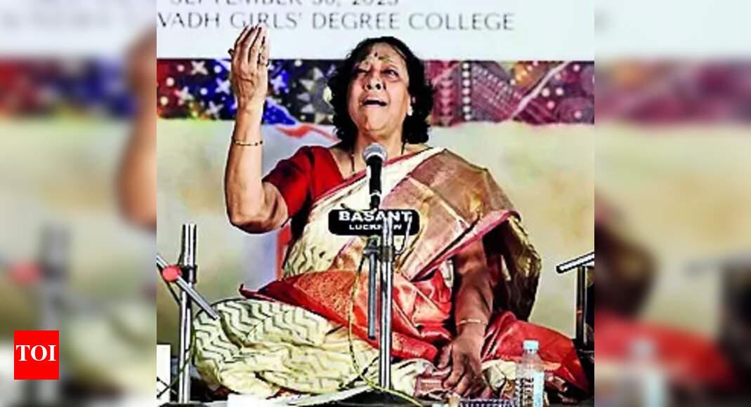 World Cup: Singing Paeans To Global French Centre On Completing 140 Yrs ...