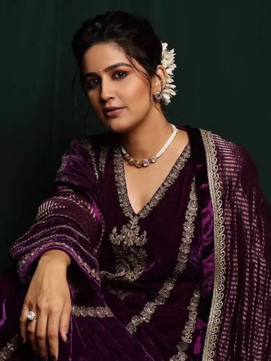 10 Best fashionable looks of Vaidehi Parshurami | Times of India