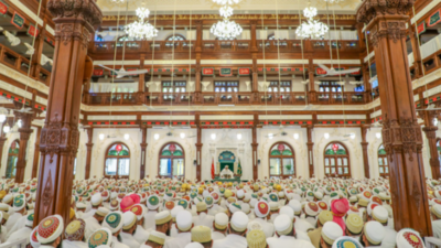 One lakh Dawoodi Bohras gather in Mumbai to mark 10th death anniversary ...