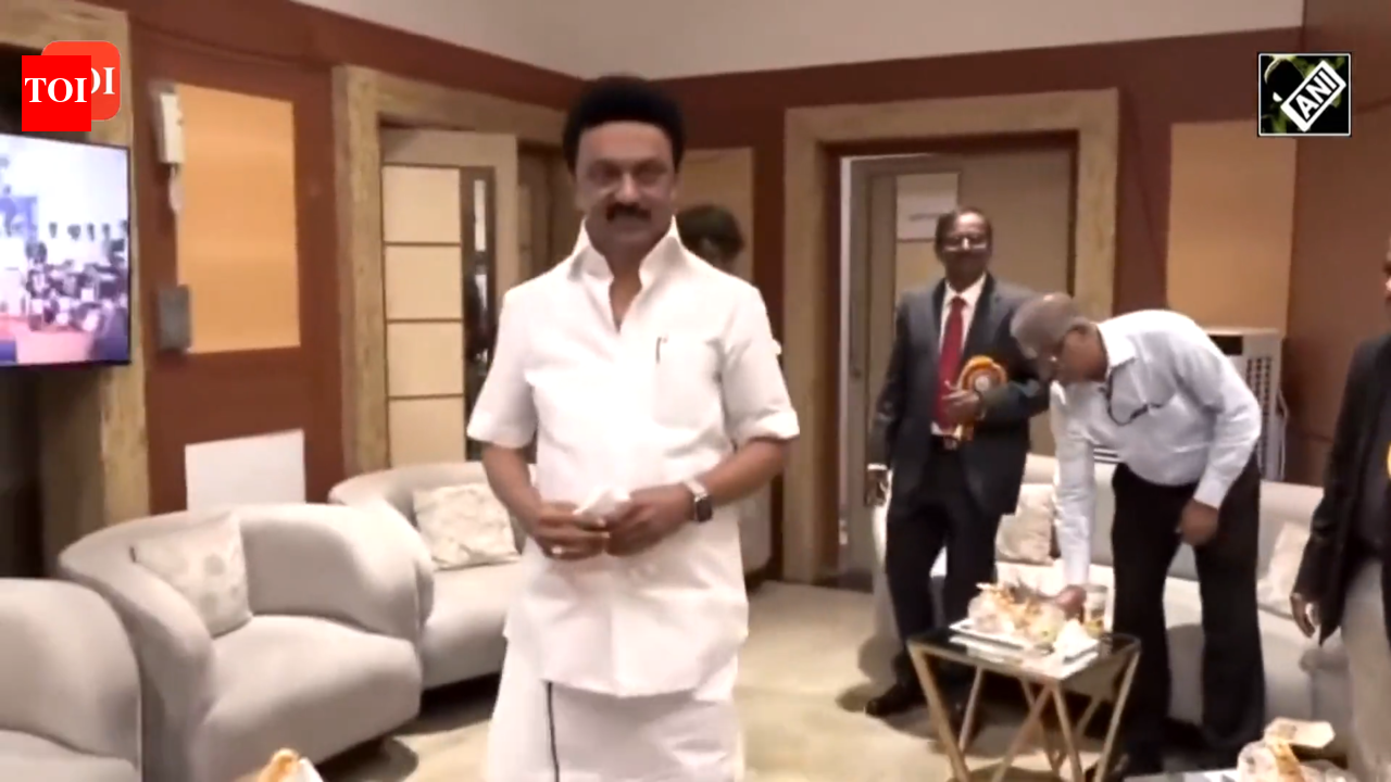 CM MK Stalin's meets with former ISRO Director K Sivan and Scientists ...