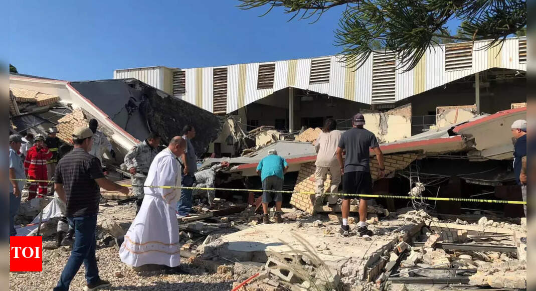 Mexico: Death toll in church collapse during mass rises to 10 | World ...