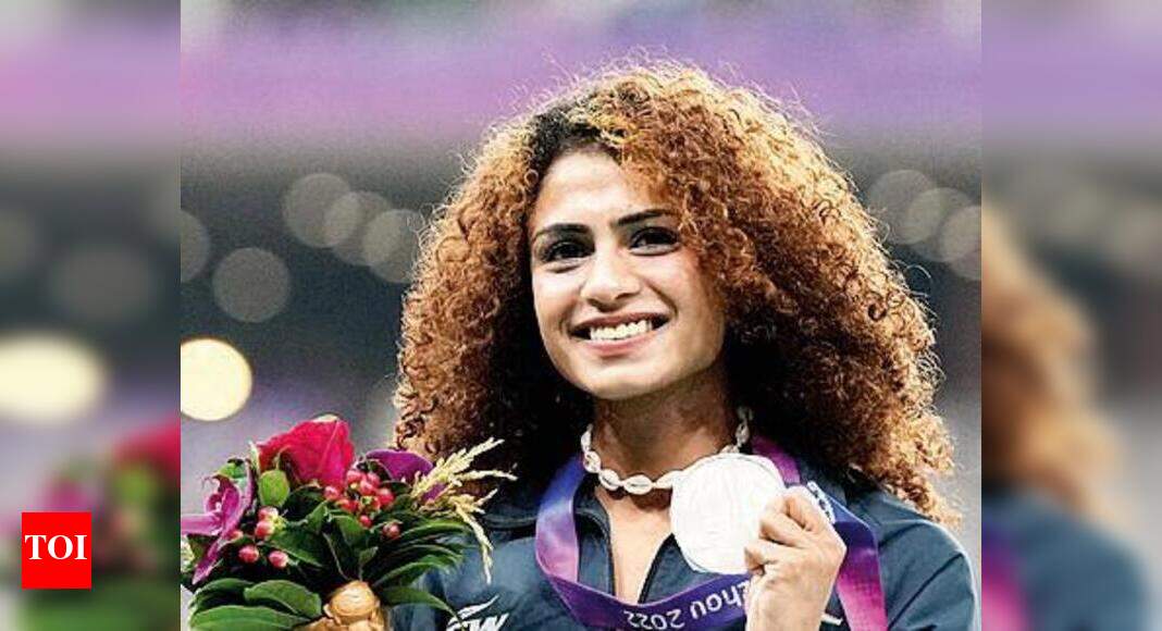 Like mother, like daughter: Harmilan follows in mom’s footsteps to ...