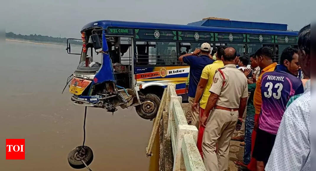 Odisha Bus Accident: Lucky escape for 45 passengers as bus rams into ...