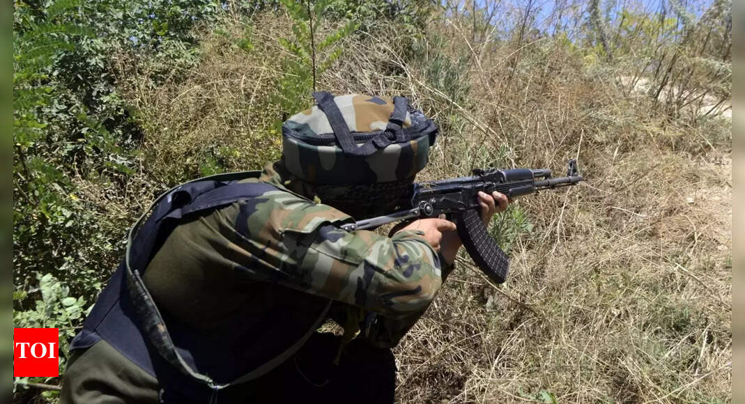Two soldiers injured in Rajouri encounter, 2-3 terrorists believed ...