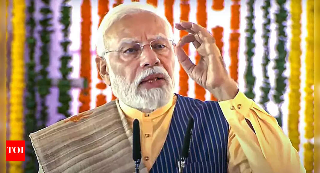 Narendra Modi in Chhattisgarh: PM Modi unveils development projects of ...