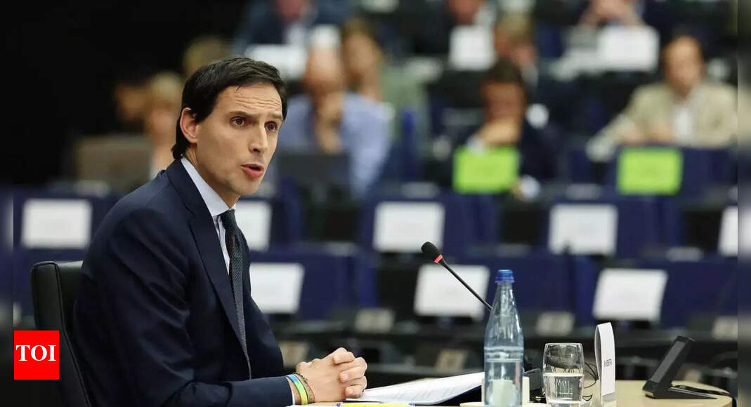 CO2 Emissions: EU climate chief candidates win lawmakers' backing after ...