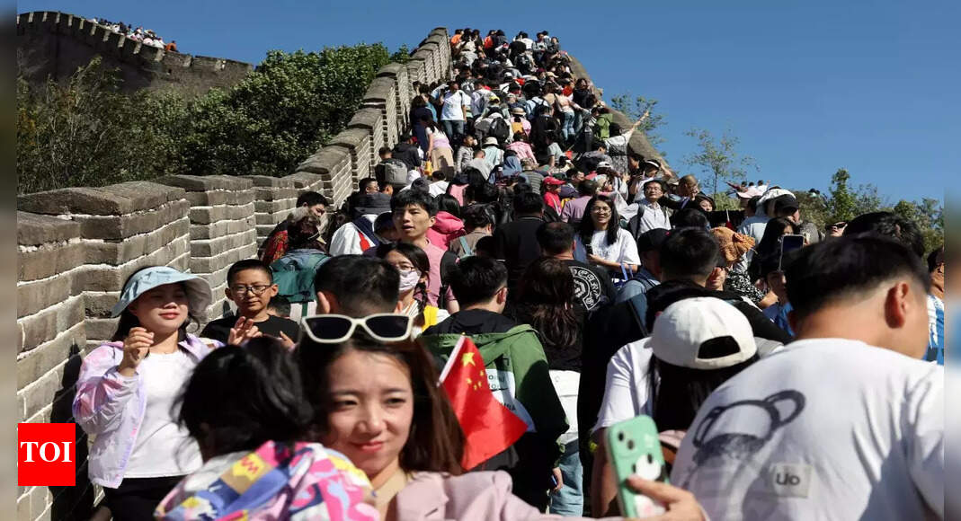 China's cross-border trips beat pre-pandemic level during Golden Week ...