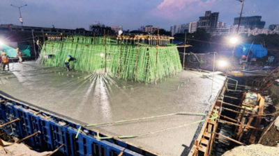 MMRDA finishes a challenging task, Shunya bridge takes form at Vakola ...