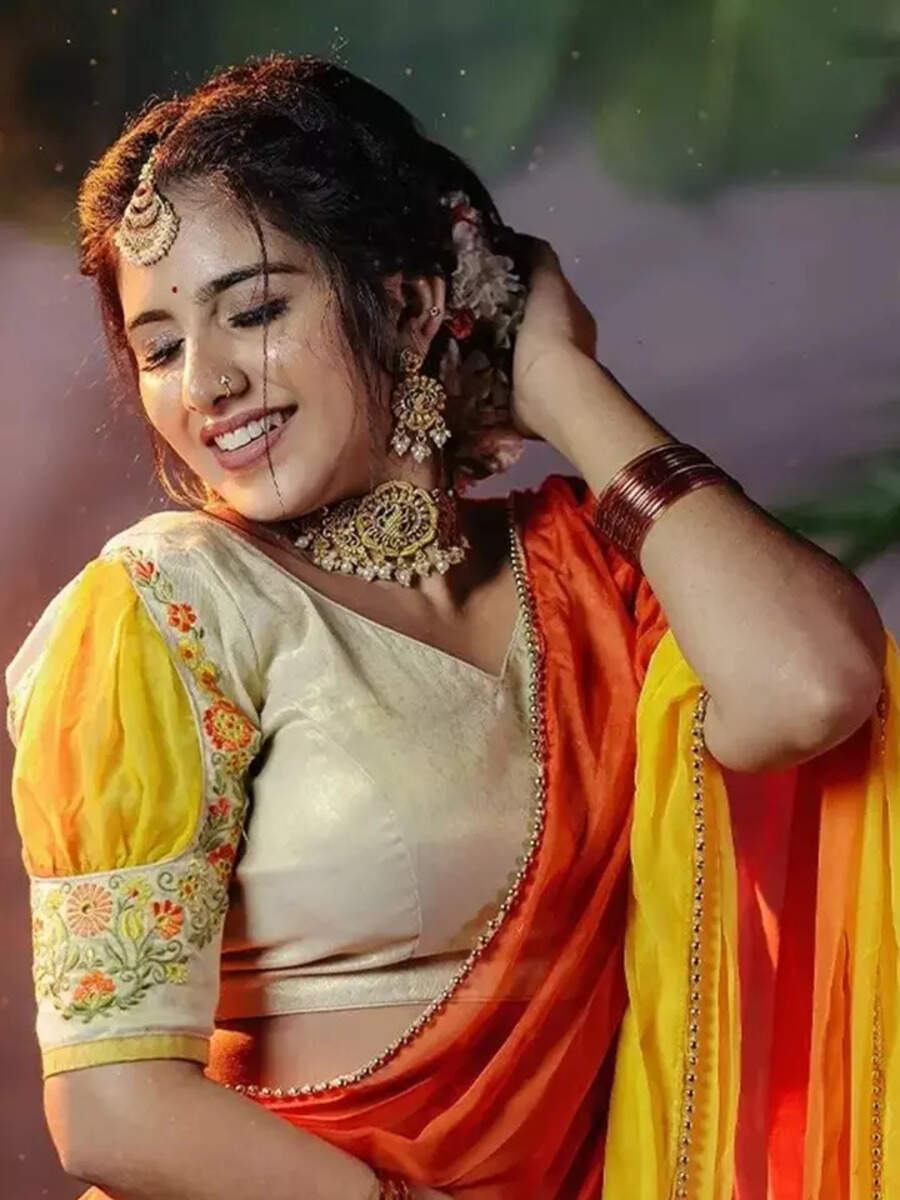 Stunning looks of actress Maneesha Mahesh | Times of India